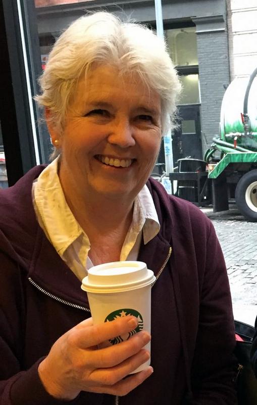 Healthy Boundaries with Grown-Up Kids (with Dr Bev Draper) - MUMbox